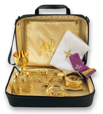 Travel Mass Kit - Travel Mass kits and Laboratorio Gruppo Liturgico