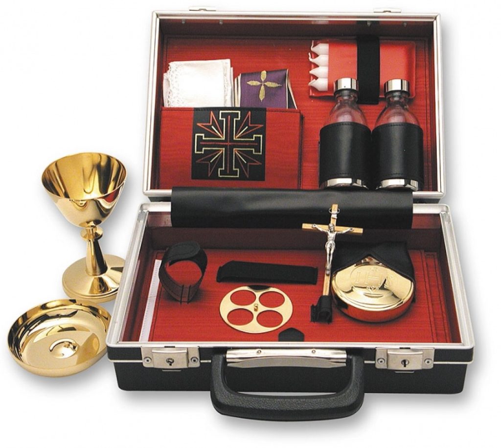 Mass kit - Travel Mass kits and Laboratorio Gruppo Liturgico