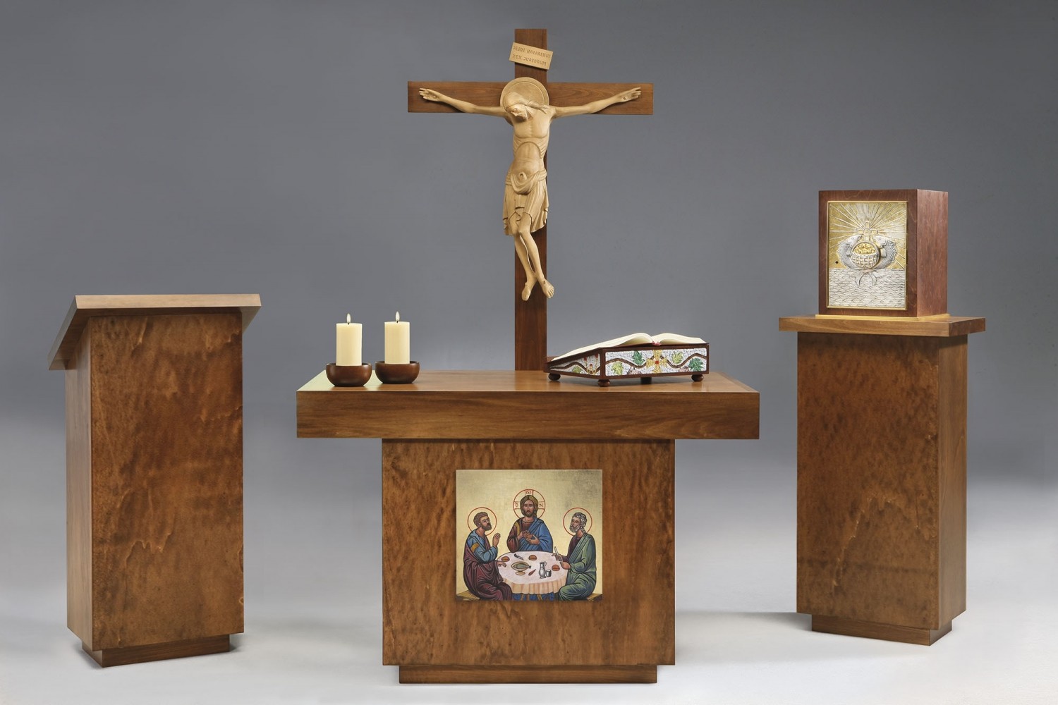 Altare e accessori art 2780 - altares y Laboratorio Gruppo Liturgico