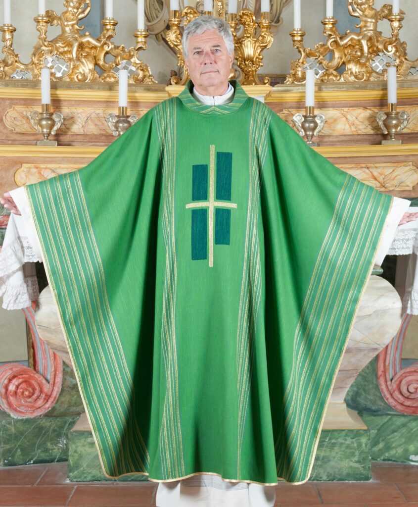 Chasuble - festive chasubles, Woven by hand and Laboratorio Gruppo ...