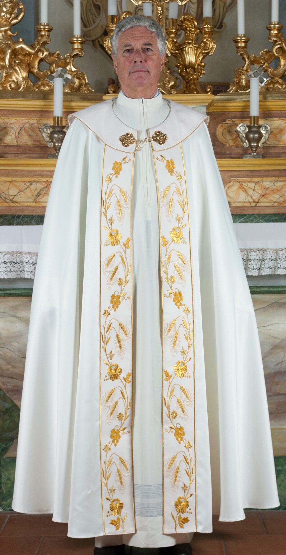 Cope - copes and Laboratorio Gruppo Liturgico