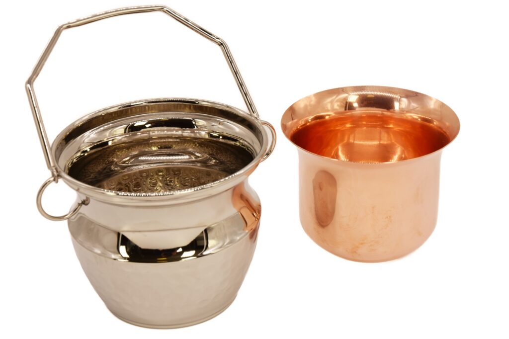 holy water pot - censers-holy water pots and Laboratorio Gruppo Liturgico